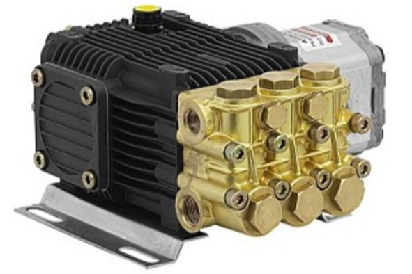 Annovi Reverberi hydraulic driven water blaster pump 200 bar (3000 psi ...
