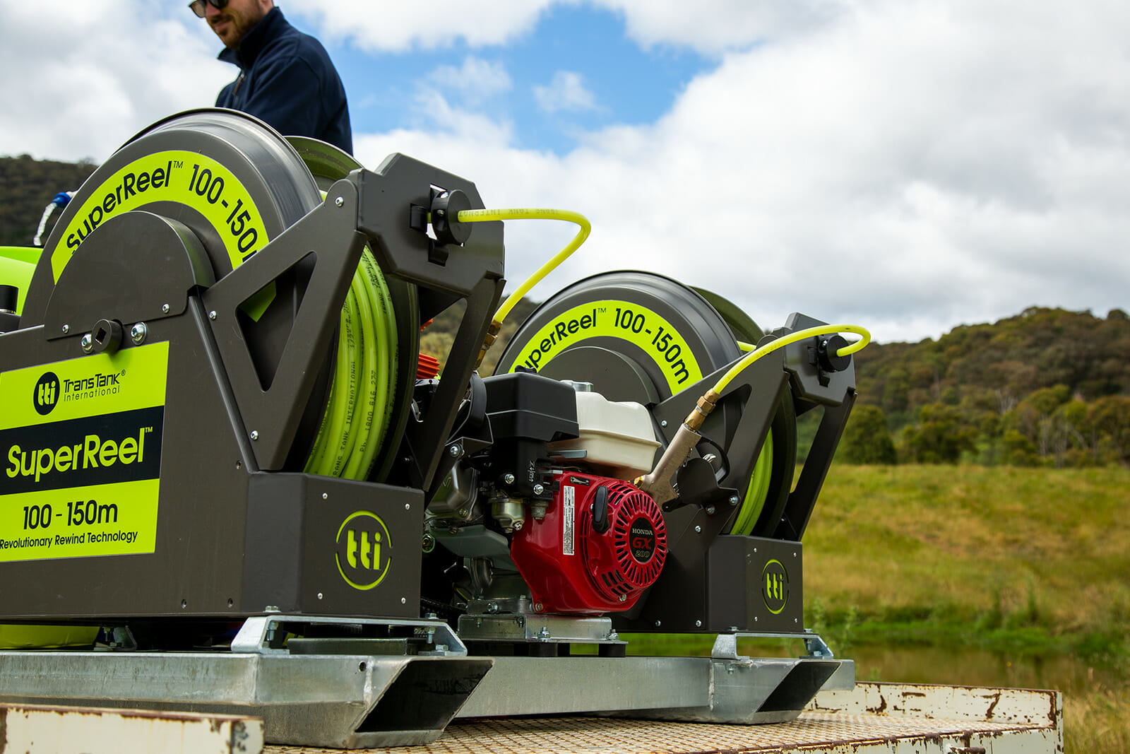 TTi 1000 litre skid sprayer Honda GX200 with 2x SuperReel hose reels w ...